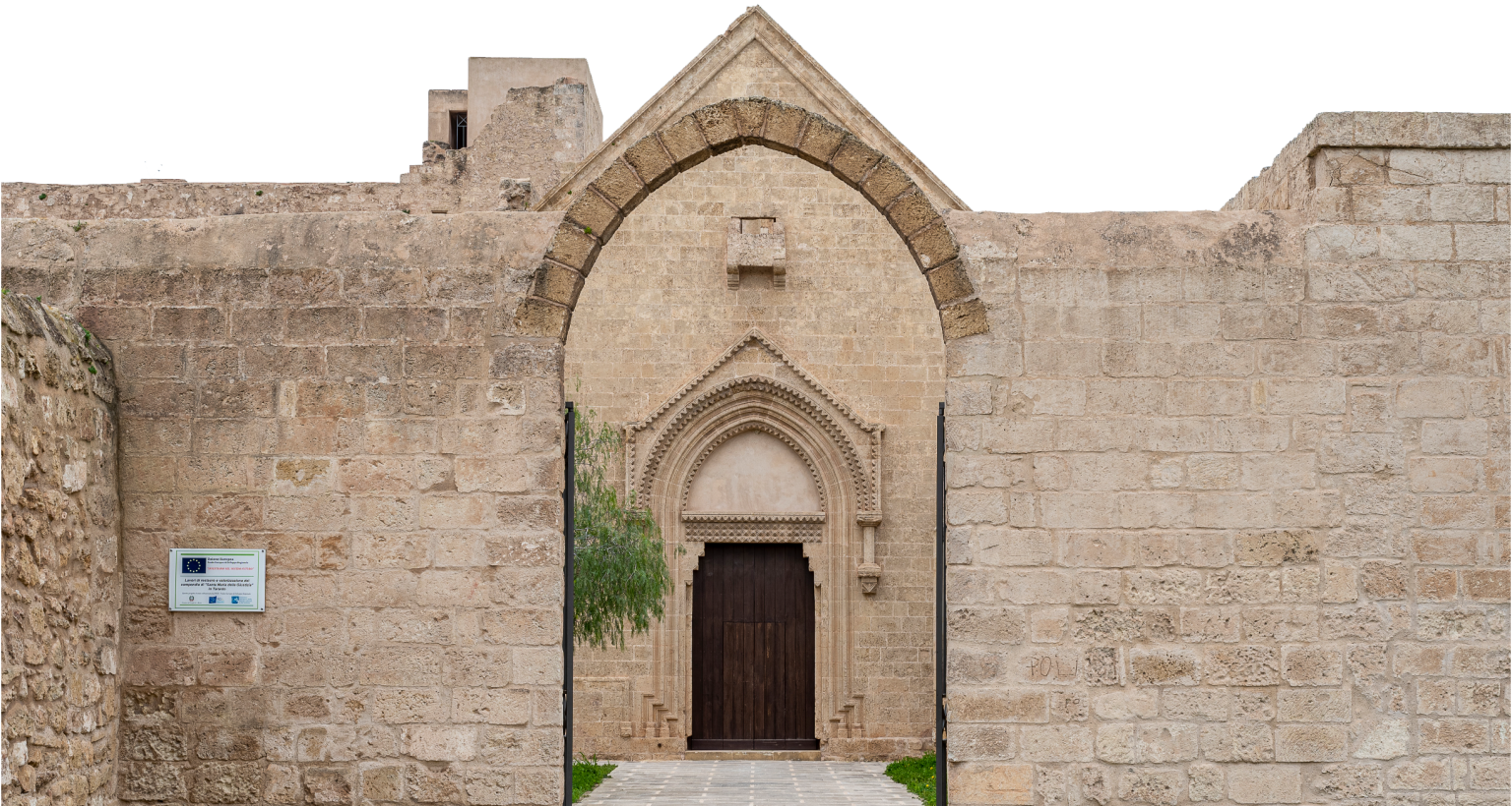 Portale e cortile - Santa Maria della Giustizia Taranto